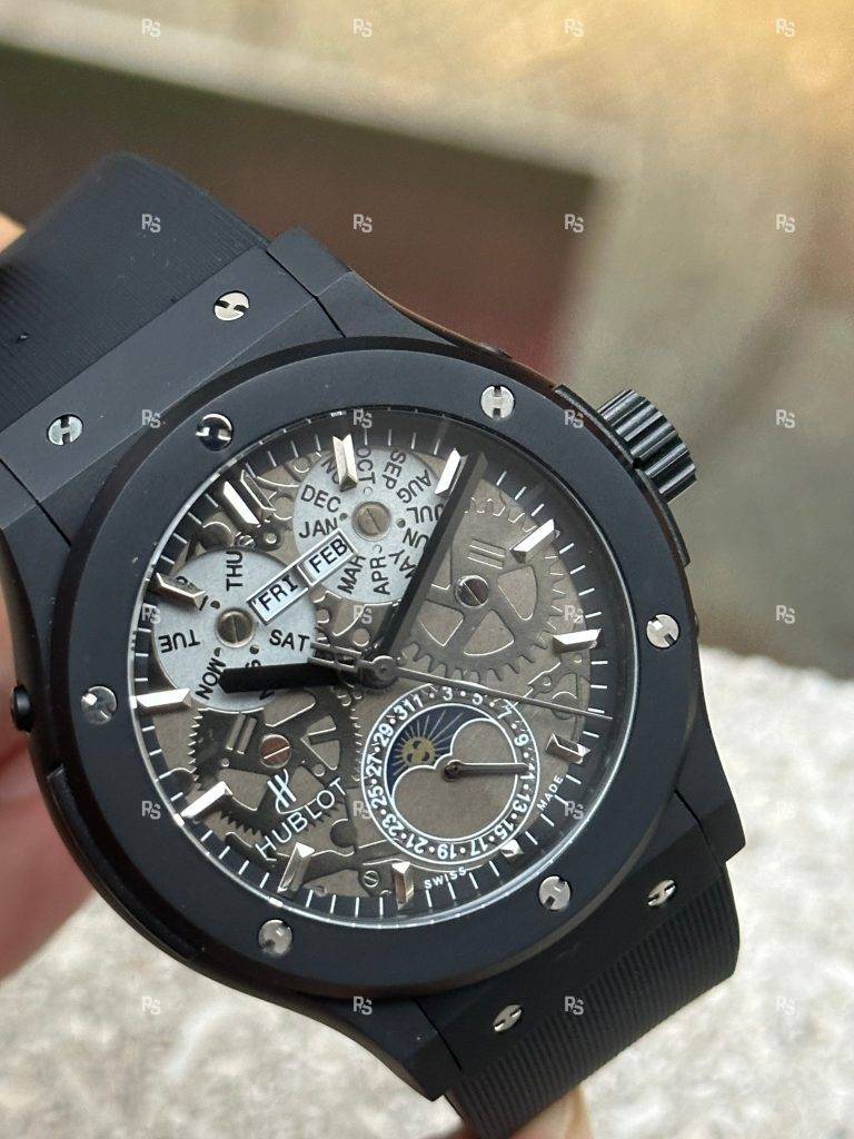 HUBLOT Big Bang İskelet Kadran PVD Siyah Kasa